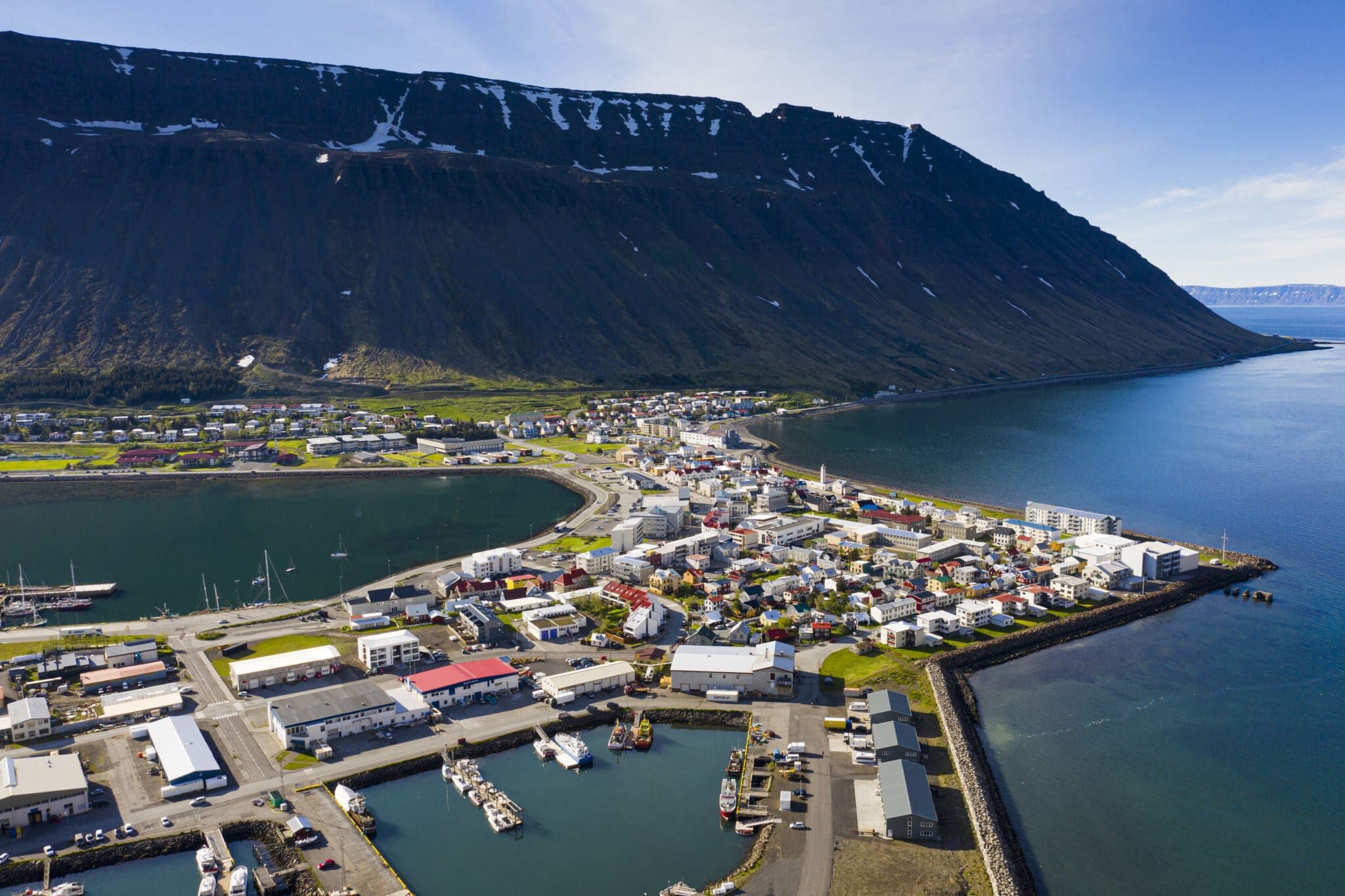 Population of Iceland Edges Close to 400,000 Residents
